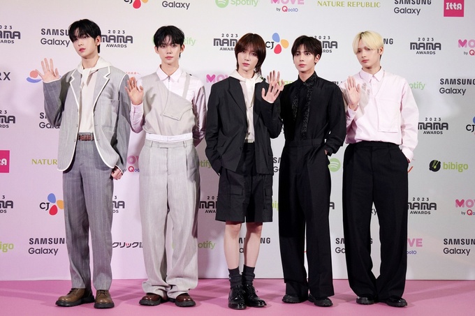 ‘디올 앰버서더’ TXT, ‘2023 MAMA’ 레드카펫 빛냈다 - 세계일보