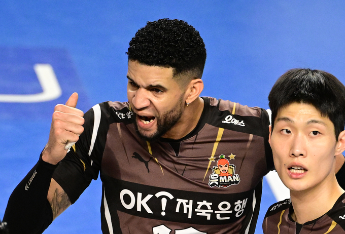 OK금융 레오·현대건설 김다인, 4R MVP 영광 안았다 - 세계일보