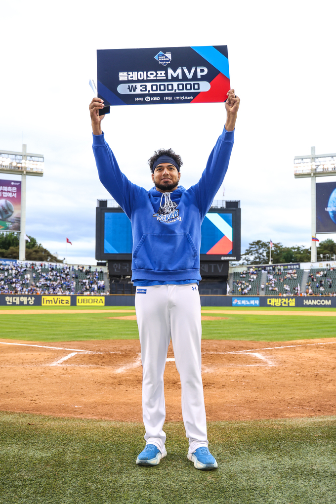 [PO4] 코너 없는 그곳, 레예스가 떴다… MVP로 이끈 9년 만의 KS - 세계일보